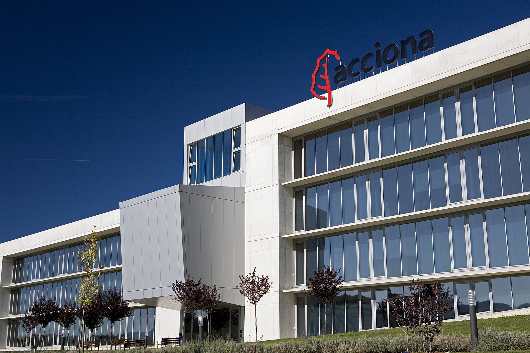 ACCIONA es ‘Top Employer 2024’ en Chile y en nueve de sus mercados ...